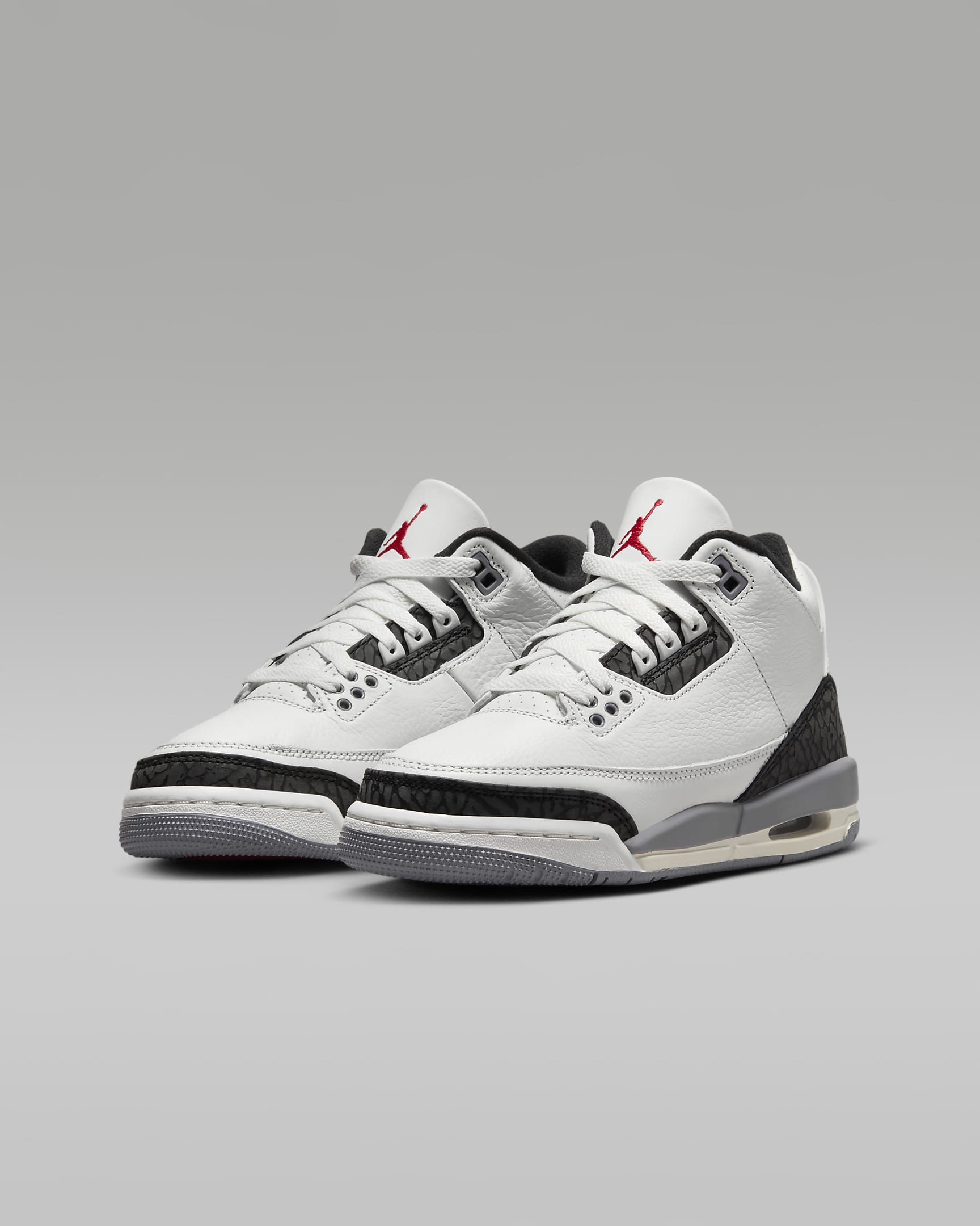 NIKE Air Jordan 3 - Bold Colors & Retro Design Inspired by the '80s ...