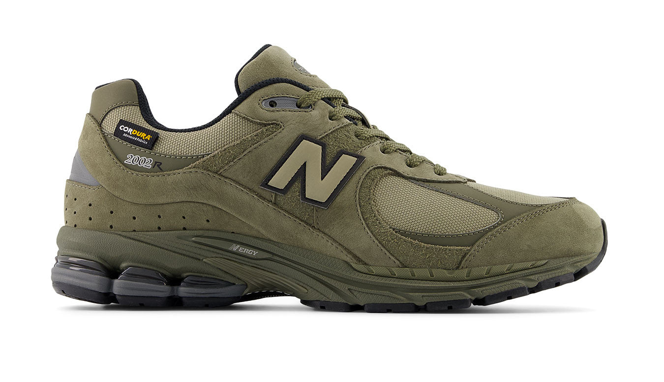 New Balance 2002R Trainers for Men - Stylish Retro Design & Superior ...